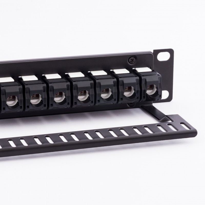 Netrack keystone patch panel 19" 24-ports, UTP, equipped with 24x ...