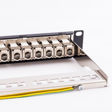 Patch panel keystone RACK 19" 24 porty, FTP, STP, wyposażony ...