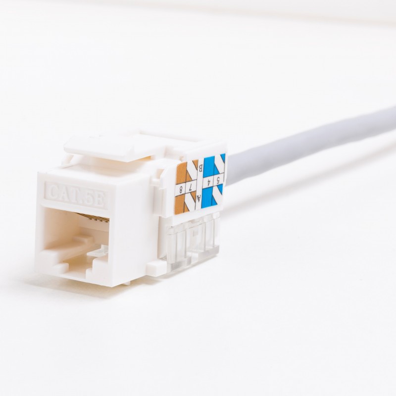 Netrack keystone module Jack RJ45 UTP cat. 5e with clamp, white